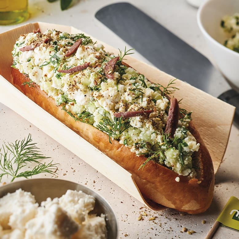 Sandwich fresh Greek-style - Bel Foodservice | Global